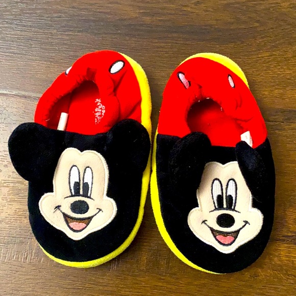 Disney | Shoes | Disney Mickey Mouse Slippers 9 L | Poshmark